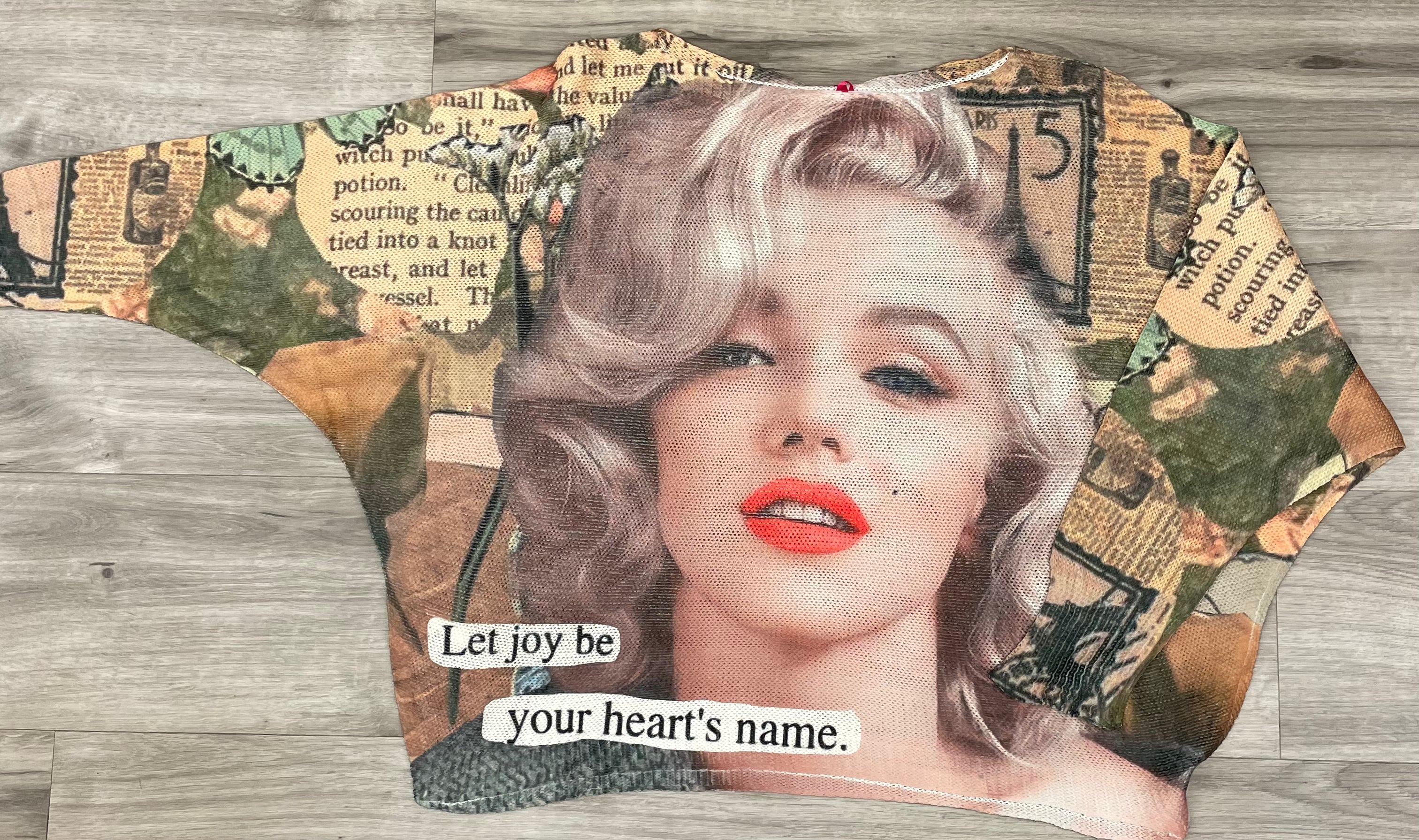 Yolly Let Joy Be Your Heart's Name Top – The Clothing Loft Boutique